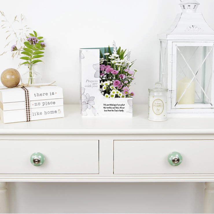 Angel Touch — Flowercard - Sending floral hugs